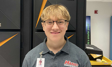 Ryan Munger - Profile - Marist University